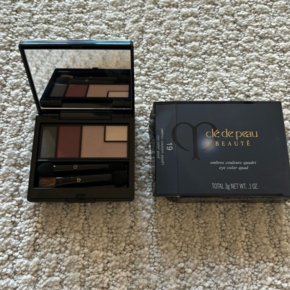 cle de peau | Makeup | Cle De Peau Eye Color Quad | Poshmark